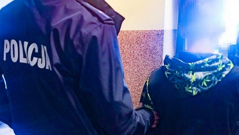 18-latek zatrzymany za usiłowanie zabójstwa. Ugodził nożem mężczyznę ... 18-latek zatrzymany za usiłowanie zabójstwa. Ugodził nożem mężczyznę ...