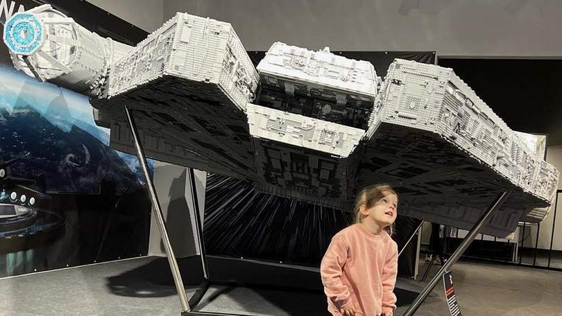 Sokół Millenium™ z Gwiezdnych Wojen na wystawie w Europie Centralnej ...